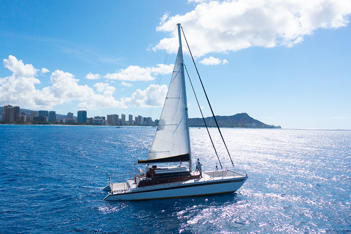 Spooner Spotlight: Royal Hawaiian Catamaran – Reyn Spooner