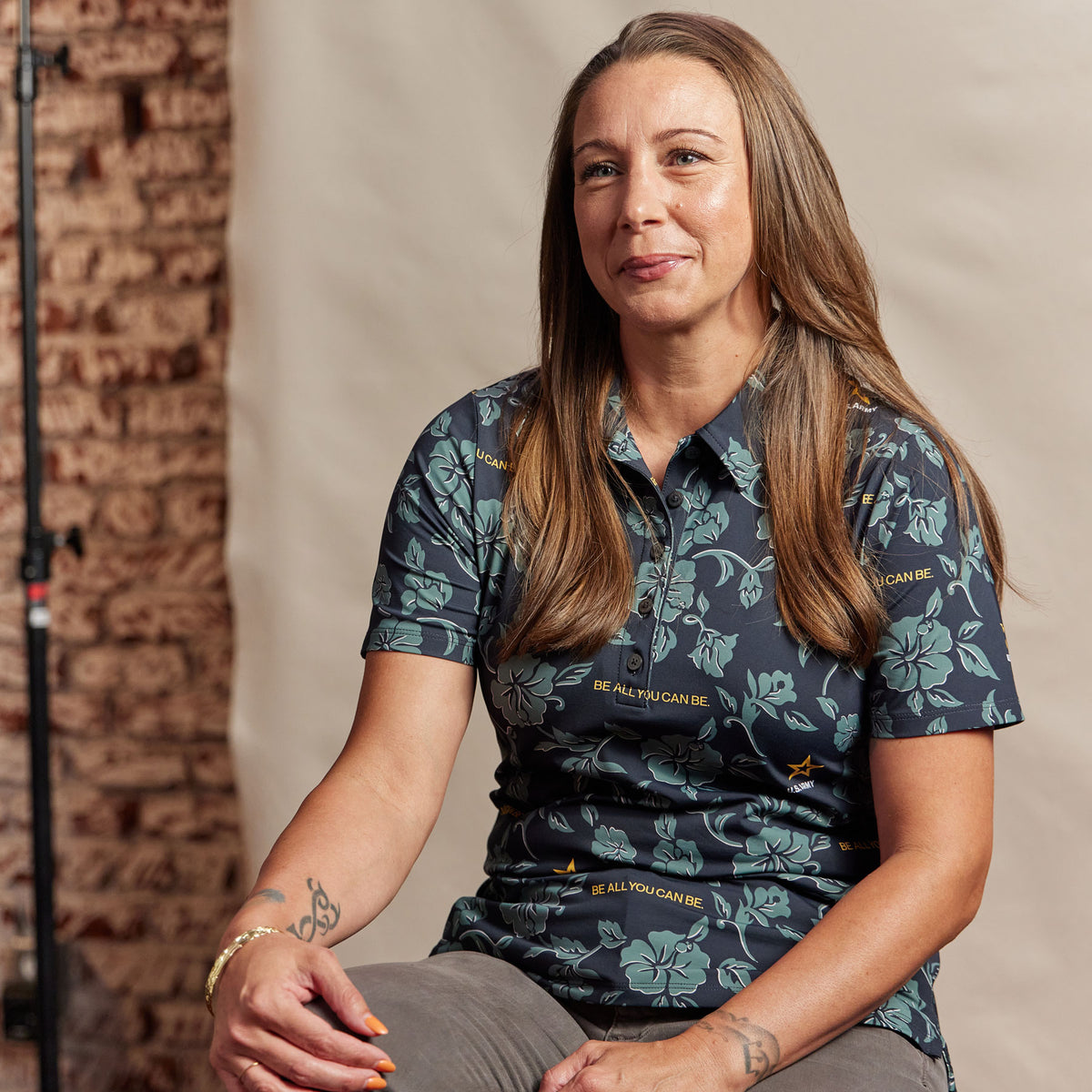 WOMEN'S U.S. ARMY AVA PERFORMANCE TOP | Reyn Spooner